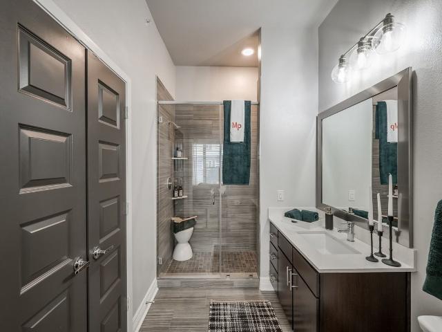 Elan Memorial Park 2 Bedroom Apartment for Rent at 920 Westcott St, Houston, TX 77007 Washington Ave Memorial Park