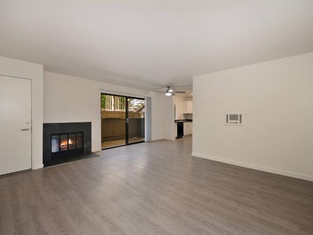 Elan Park Place Carlsbad 2 Bedroom Apartment for Rent at 2603 Jefferson St, Carlsbad, CA 92008