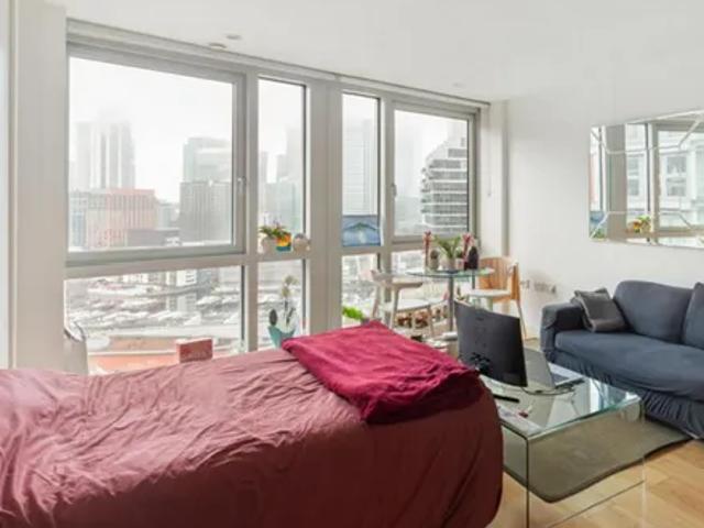 Elasko, 4 Fairmont Avenue, London, E14 9JB, United Kingdom | 1 bed apartment for rent #167692465 | Rentberry