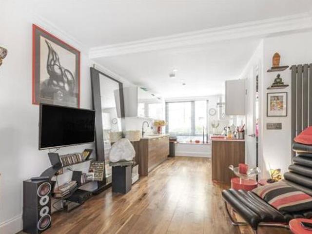 Elbe Street, London, 1 Bedroom Flat