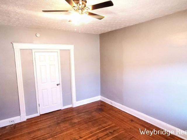Elberon 717 719 2 Bedroom Apartment for Rent at 717 Elberon Ave, Cincinnati, OH 45205 East Price Hill