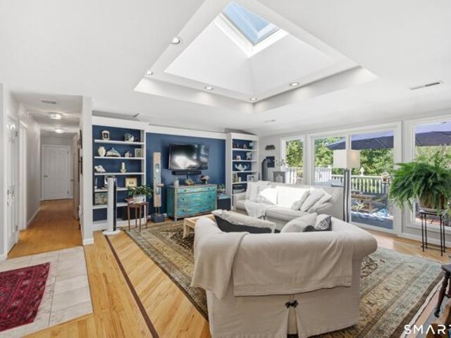 Elbow Hill Rd, Brookfield, Home For Sale