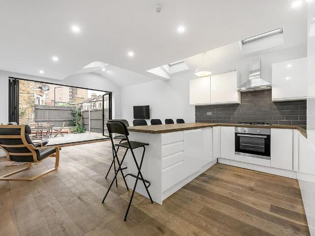 Elcot Avenue, London SE15, 6 bed end terrace house to rent, £6,500 pcm | PrimeLocation