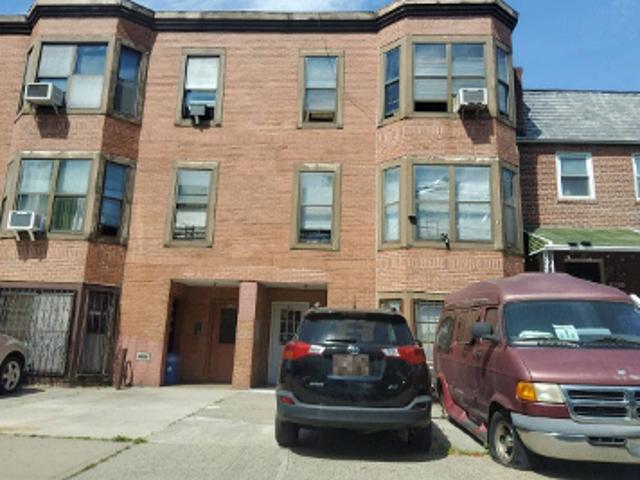 Elder Ave Apt C
