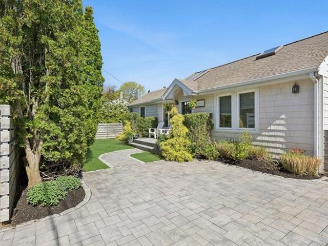 Elder Ave, Hampton Bays, Home For Sale