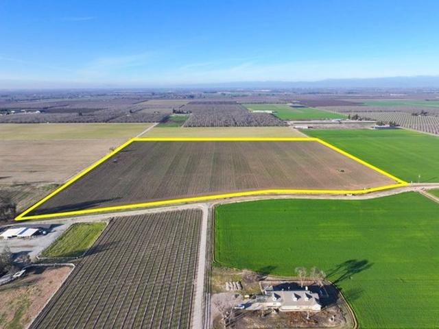 Elder Ave, Hanford, CA 93230