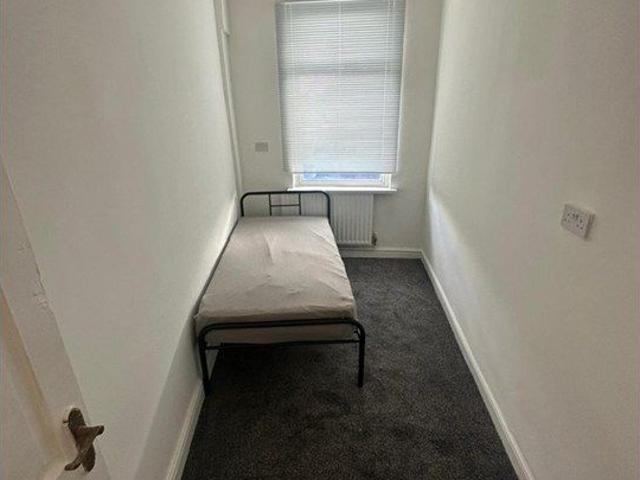Elder Grove, Wakefield WF2, Room to rent, £550 pcm | PrimeLocation