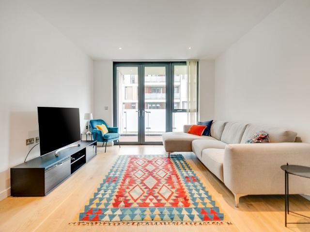 Elder House, Canada Water SE16, 2 bed flat to rent, £3,150 pcm | PrimeLocation