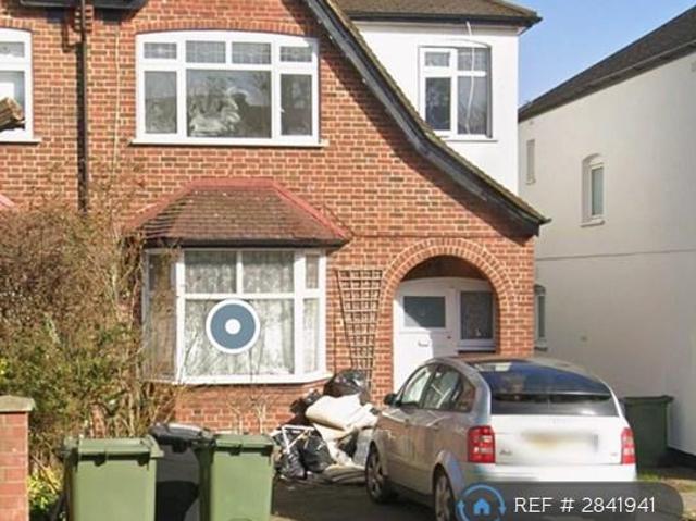 Elder Road, London, SE27 4 bed semi detached house to rent £3,500 pcm £808 pw