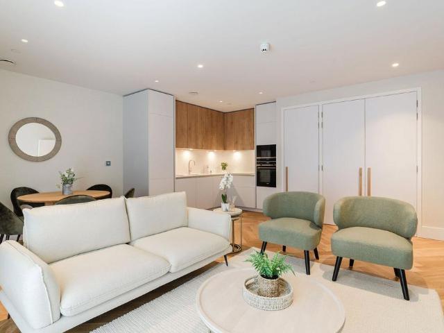 Elder Street, Edinburgh, Midlothian 1 bed apartment to rent £2,200 pcm £508 pw