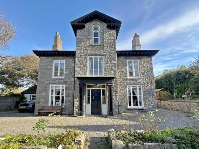 Elderbank, The Crofts, 5 Bedroom Detached