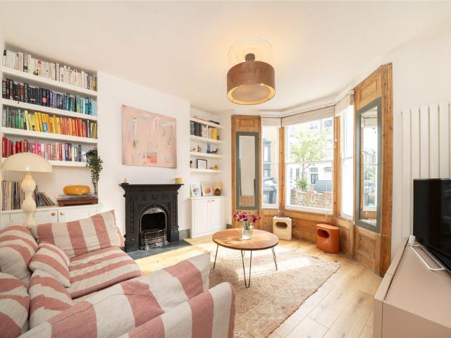 Elderfield Road, E5