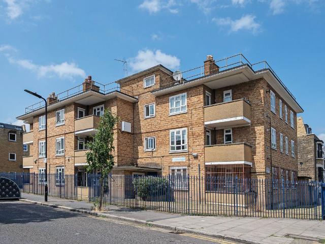 Elderfield Road E5, Clapton, London, 2 bed flat to rent, £2,150 pcm | PrimeLocation
