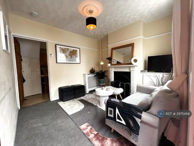 Eldon Terrace, Reading, RG1 2 bed end of terrace house to rent £1,675 pcm £387 pw