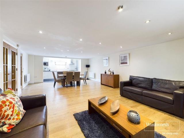 Eldon Lodge, 192 200 Kings Road. 3 bed apartment to rent £2,300 pcm £531 pw