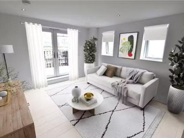 Eldon Park, South Norwood, SE25 2 bed apartment for sale £50.