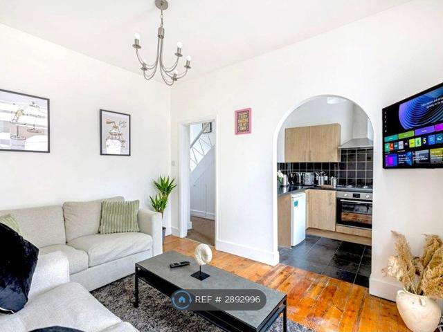 Eldon Road, London N22, 3 bed end terrace house to rent, £2,600 pcm | PrimeLocation
