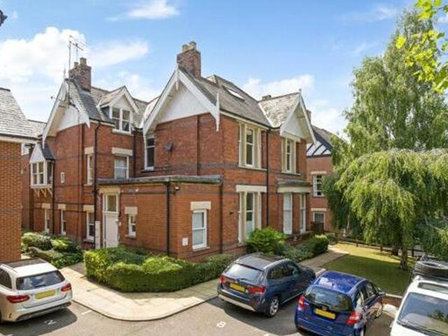 Eldorado Road, Cheltenham, 2 Bedroom Duplex