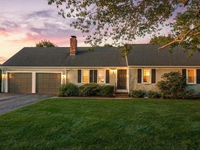 Eldredge Sq S, Chatham, Home For Sale