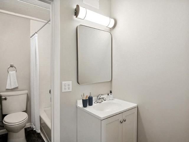 Elevate on Parkway 1 Bedroom Apartment for Rent at 1505 E Burnsville Pkwy, Burnsville, MN 55337
