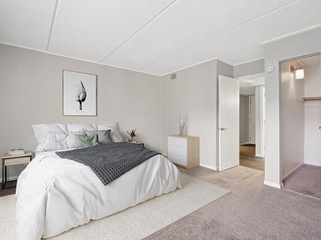 Elevate on Parkway 2 Bedroom Apartment for Rent at 1505 E Burnsville Pkwy, Burnsville, MN 55337
