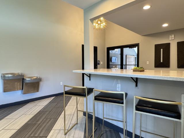 Elevate at Highland 2 Bedroom Apartment for Rent at 5151 Highland Rd, Baton Rouge, LA 70808 Highlands Perkins