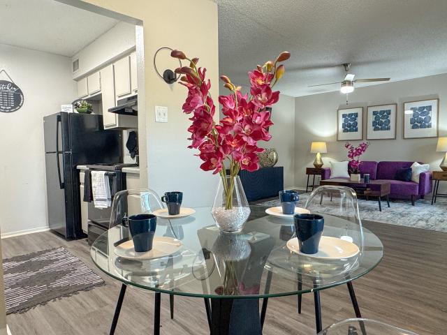 Elevate at Highland 2 Bedroom Apartment for Rent at 5151 Highland Rd, Baton Rouge, LA 70808 Highlands Perkins