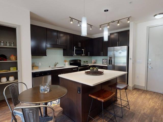 Eleven10 at Farmers Market Apartments 1 Bedroom Apartment for Rent at 1110 S Cesar Chavez Blvd, Dallas, TX 75201 Downtown Dallas