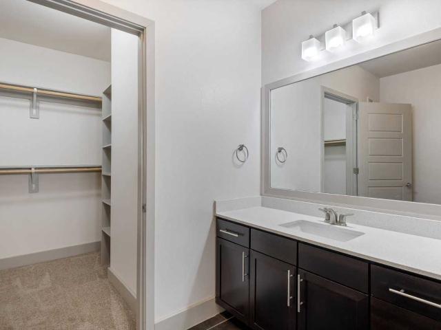 Eleven10 at Farmers Market Apartments 1 Bedroom Apartment for Rent at 1110 S Cesar Chavez Blvd, Dallas, TX 75201 Downtown Dallas