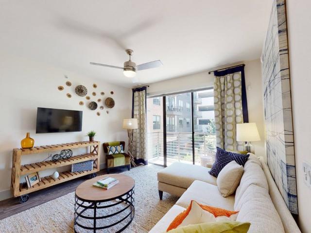 Eleven10 at Farmers Market Apartments 2 Bedroom Apartment for Rent at 1110 S Cesar Chavez Blvd, Dallas, TX 75201 Downtown Dallas