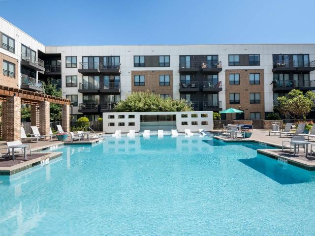 Eleven10 at Farmers Market Apartments 2 Bedroom Apartment for Rent at 1110 S Cesar Chavez Blvd, Dallas, TX 75201 Downtown Dallas