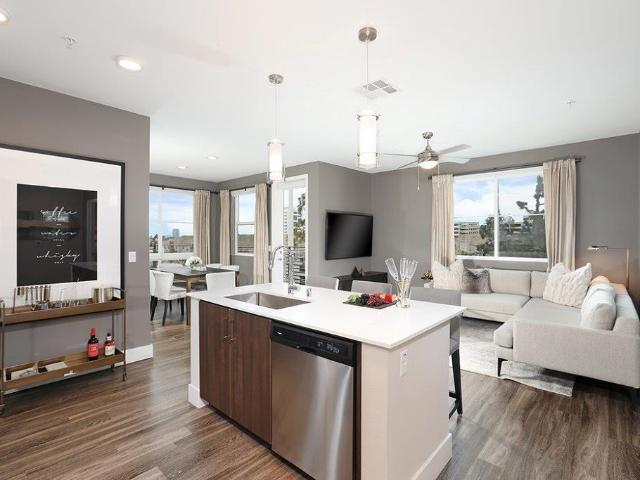 Eleven 10 2 Bedroom Apartment for Rent at 1110 W Town And Country Rd, Orange, CA 92868