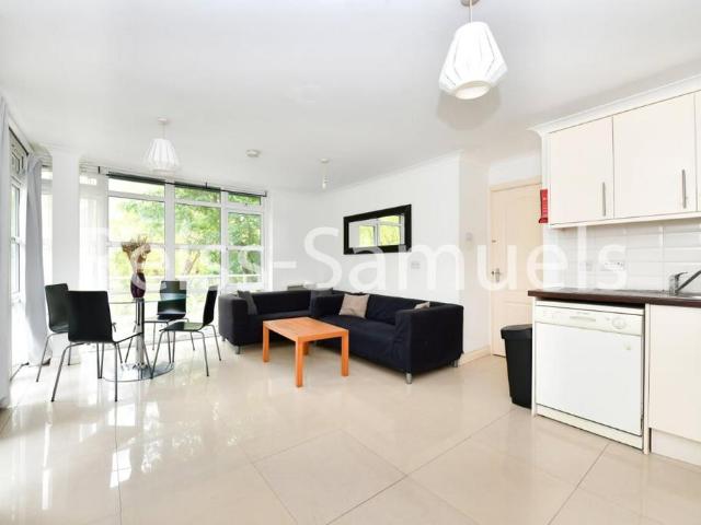 Eleanor Close, London SE16 3 bed apartment to rent £3,467 pcm £800 pw