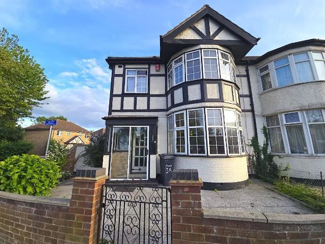 Eleanor Cross Road, Waltham Cross EN8, 4 bed semi detached house to rent, £2,500 pcm | PrimeLocation
