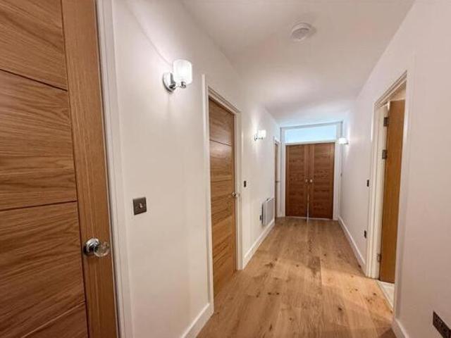 Electra House, Cardiff Bay, 2 Bedroom Apartment