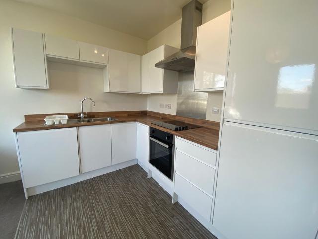Electra House, Swindon SN1, 2 bed flat to rent, £1,100 pcm | PrimeLocation