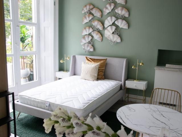 Elegant And New Studio With Private Balcony !