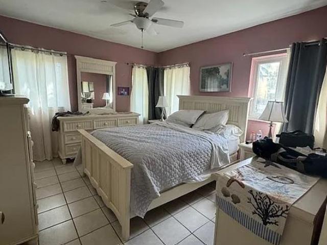 Elegant Furnished Living Space – Utilities Include