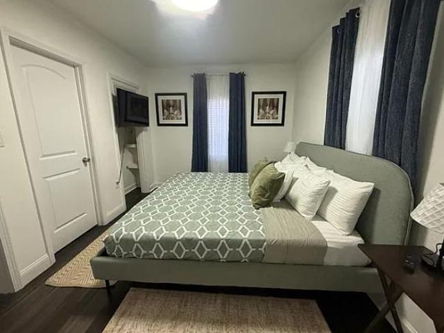Elegant Furnished Room – Private Bath