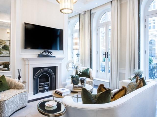 Elegant First Floor Two Bedroom Apartment with Private Terrace