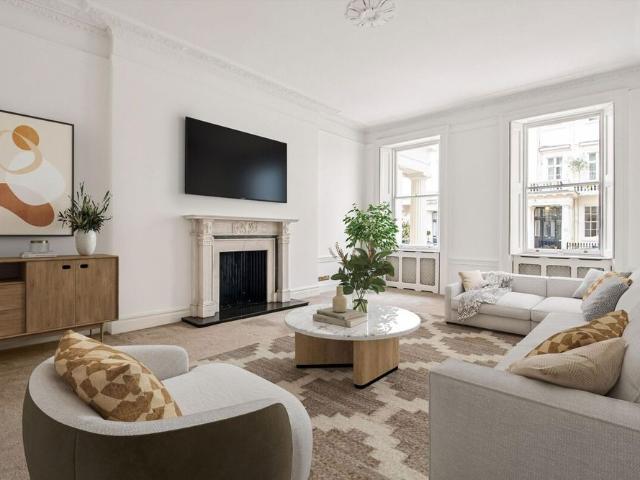 Elegant living with a private courtyard in Belgravia, SW1X