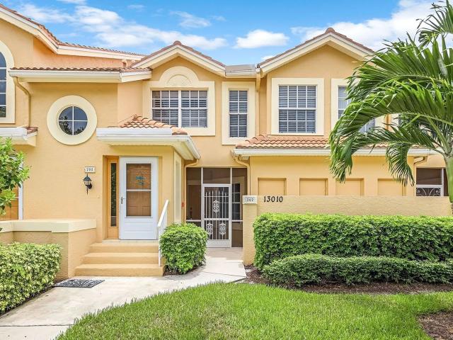 Elegant 2 Bedroom Condo in Worthington Country Club – Golf & Lake Views