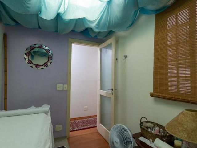 Versátil casa tipo para venda em Moema com 3 quartos, sendo 1 suíte, 147m² theremaxcollection#ZH1A