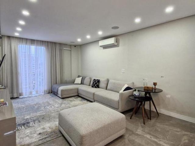 Versátil triplex para venda em Santana com 2 quartos, sendo 2 suítes, 112m²