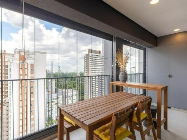 Versátil apartamento para venda em Pinheiros com 2 quartos, sendo 2 suítes, 69m²
