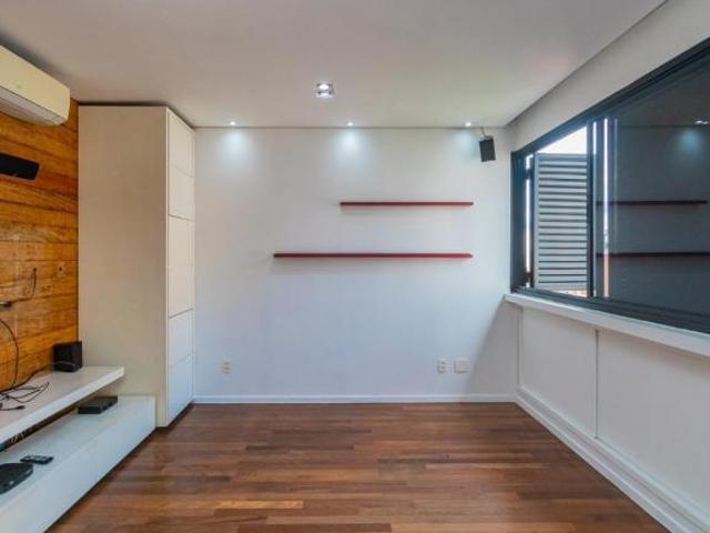 Confortável apartamento para venda em Vila Olímpia com 3 quartos, sendo 2 suítes, 115m² joacirborg