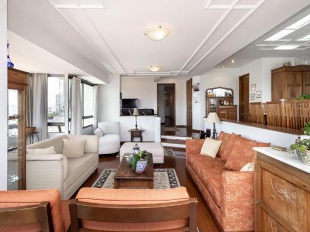 Aconchegante apartamento para venda em Mooca com 3 quartos, sendo 3 suítes, 180m²