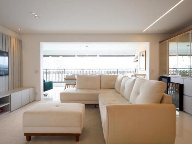 Deslumbrante apartamento para venda em Chácara Santo Antonio com 3 quartos, sendo 3 suítes, 138m²