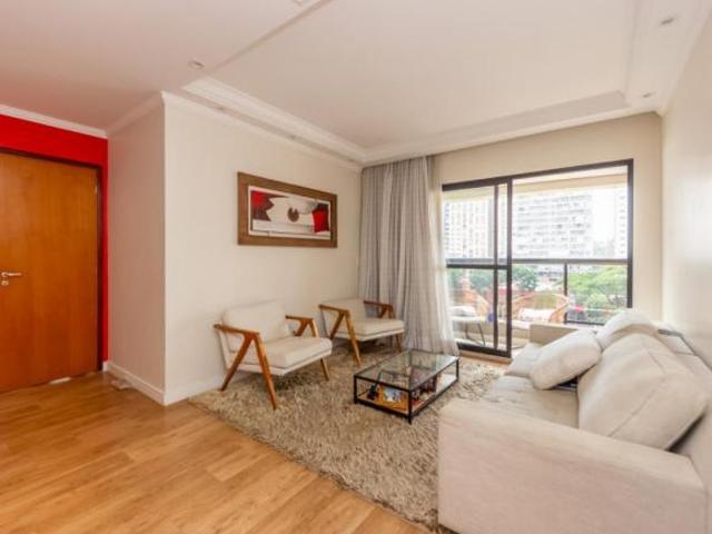 Versátil apartamento para venda em Chácara Santo Antônio com 4 quartos, sendo 2 suítes, 137m²