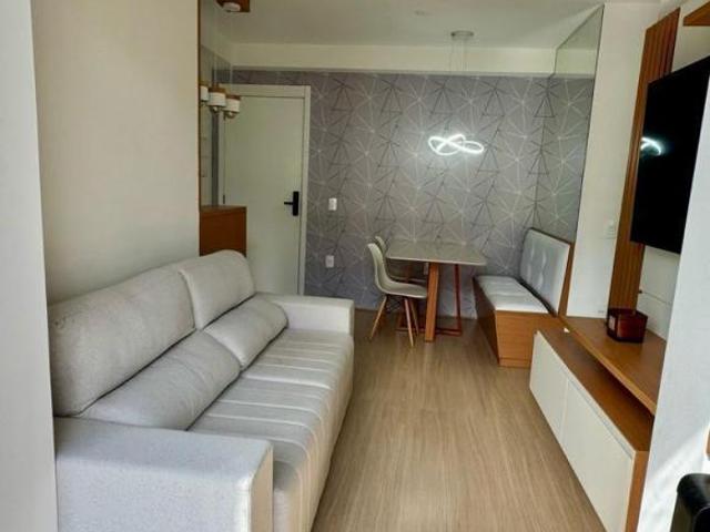Confortável apartamento para venda em Parque Residencial da Lapa com 2 quartos, sendo 1 suíte, 50m²